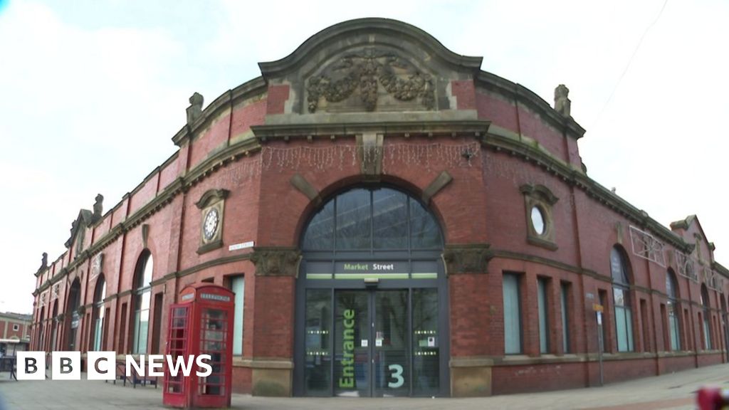 Ashton-under-Lyne kidnap arrest after car stolen with woman inside