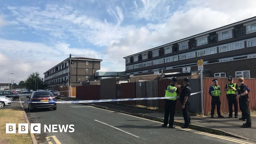 Wolverhampton shooting: Police using 'stop and search' powers - BBC News