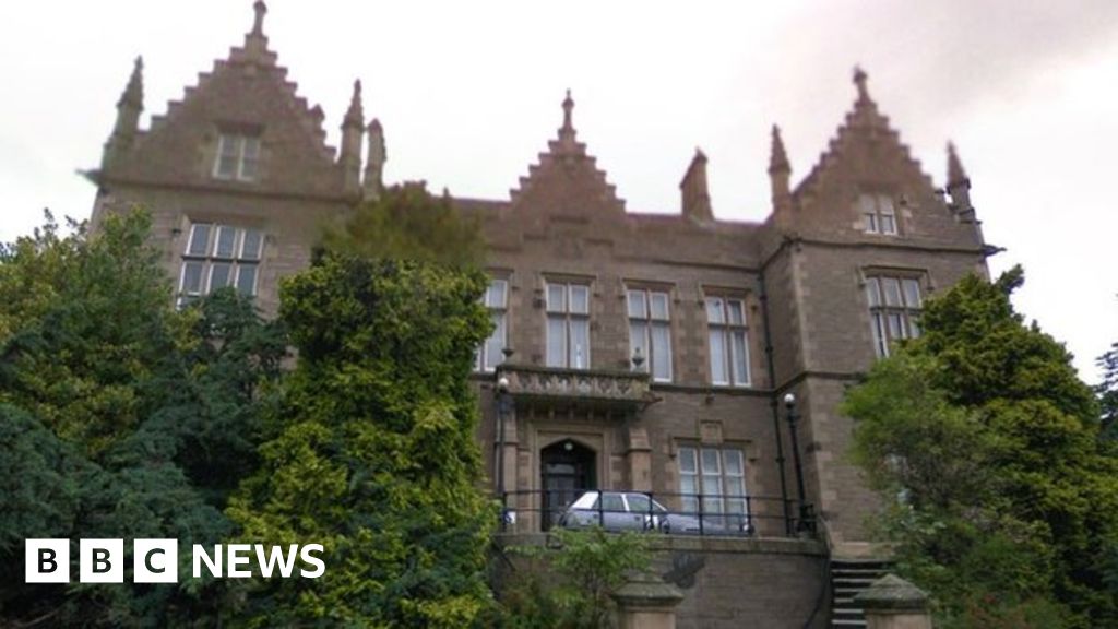 Trucker in court over fatal Angus crash - BBC News