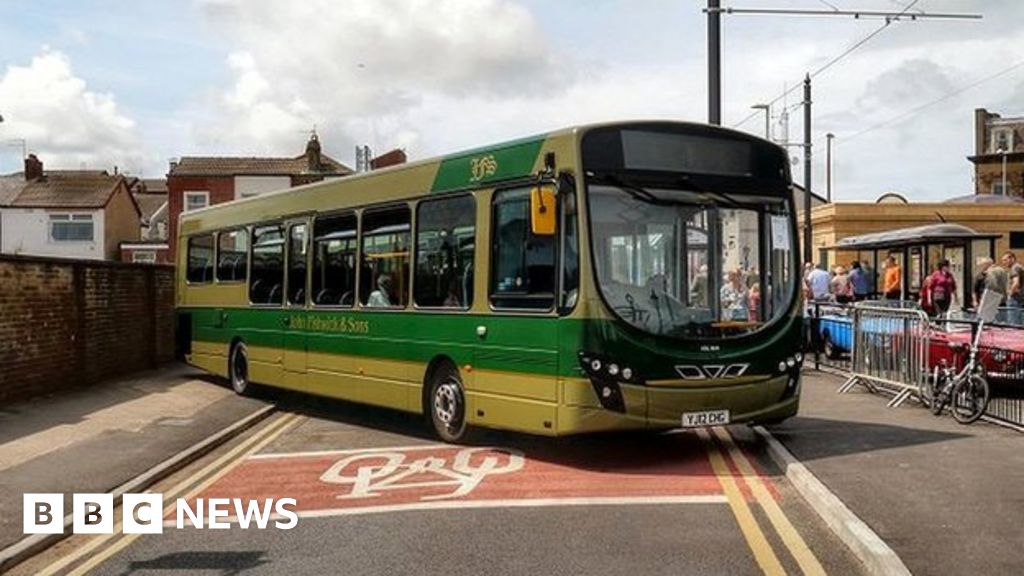 John Fishwick and Sons bus firm ceases trading after 100 years - BBC News