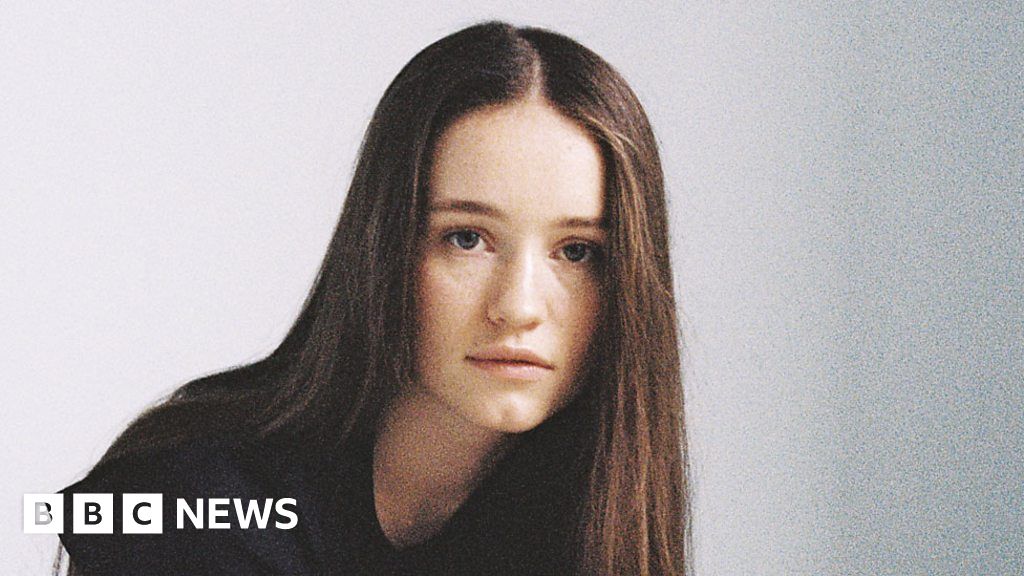 Sound of 2018: Sigrid shows us around her hometown - BBC News