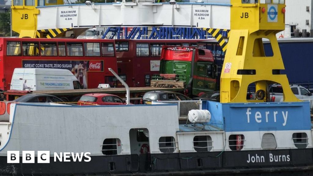 Woolwich Ferry workers vote to strike over pay - BBC News