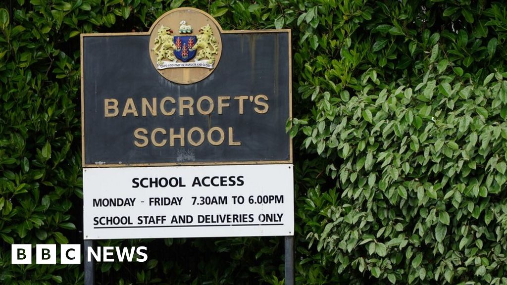 Hainault attack is second tragedy for Bancroft's School - BBC News