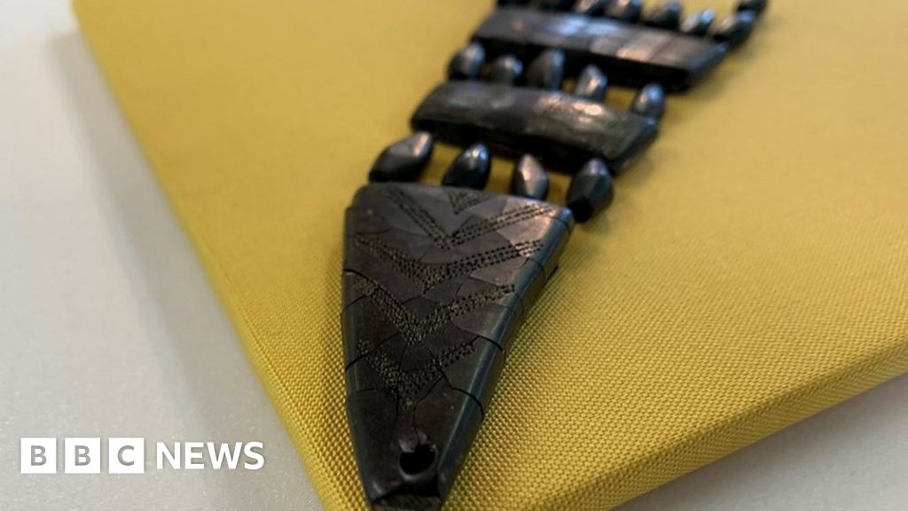 Bronze Age jet necklace beads now on display at Manx Museum