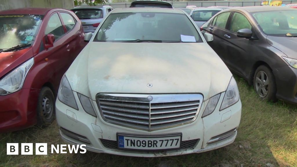 Exploring India's 'dead' car auctions - BBC News