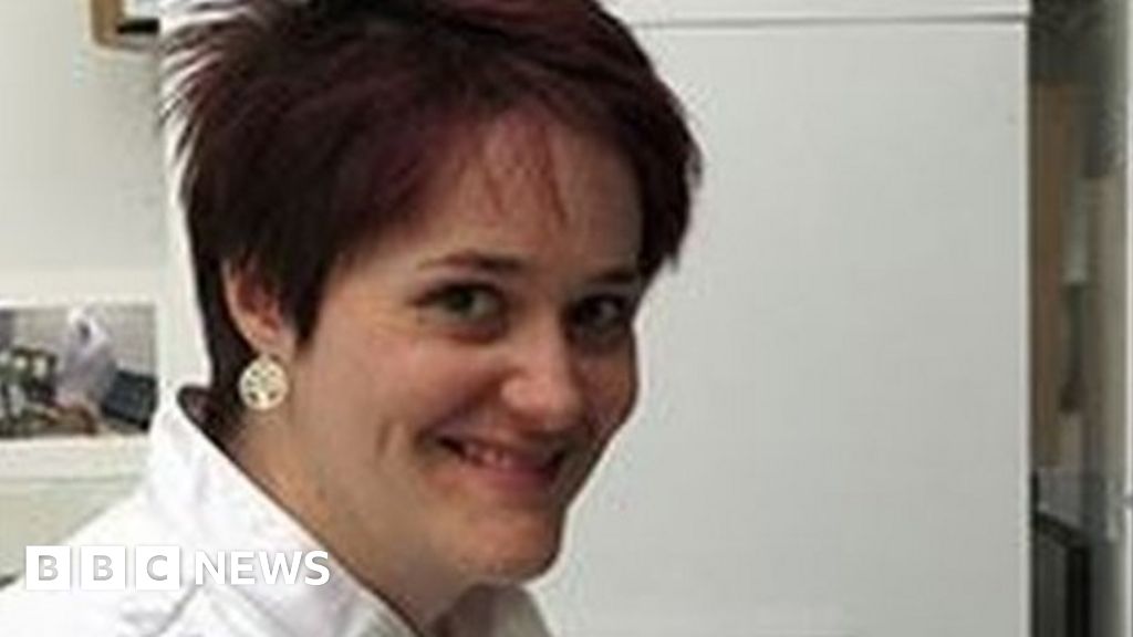 Scientist with multiple sclerosis in search for breakthrough - BBC News