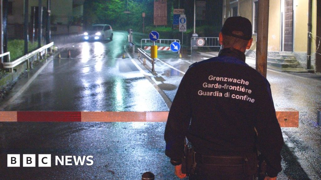 Swiss border guard guilty over migrant's stillbirth - BBC News