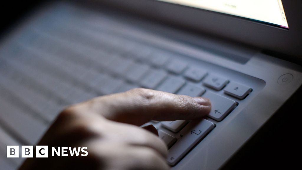 Cyber attacks: Two-thirds of big UK businesses targeted - BBC News