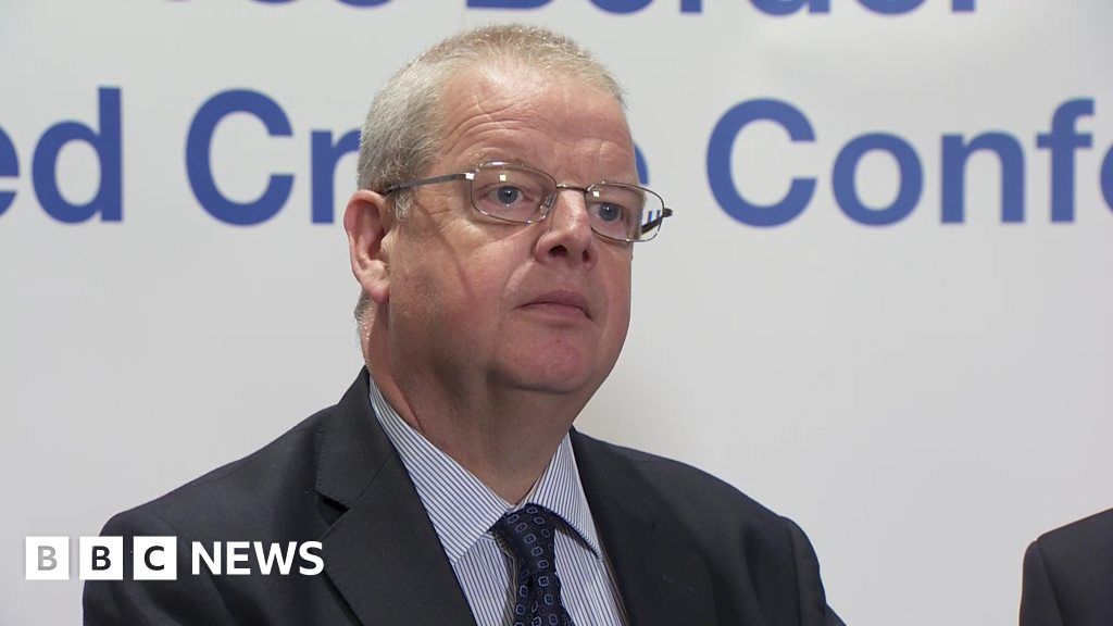 Simon Byrne confirms PSNI is examining Patrick Ryan's IRA claims - BBC News