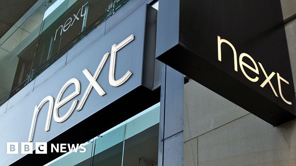 Next proposes retail 'pod' return to Dumfries - BBC News