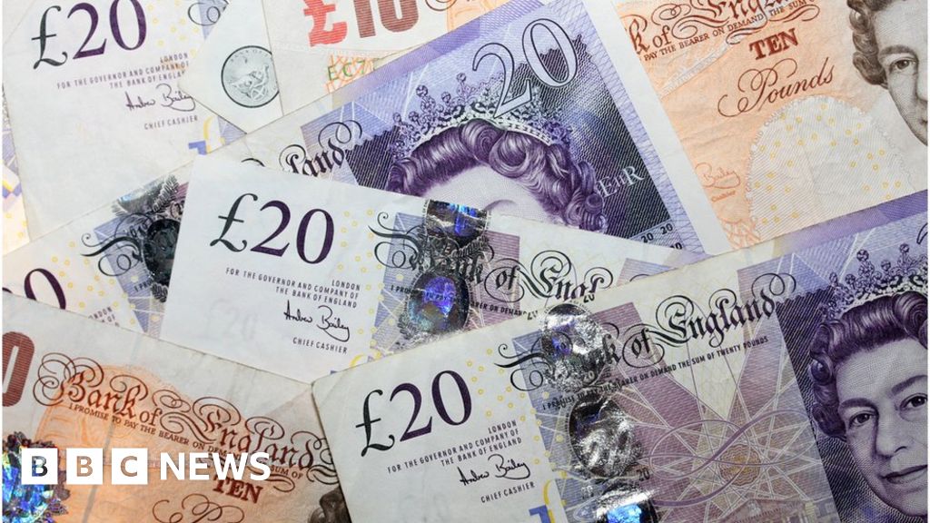 UK 'failing to stop corrupt money' entering the country - BBC News