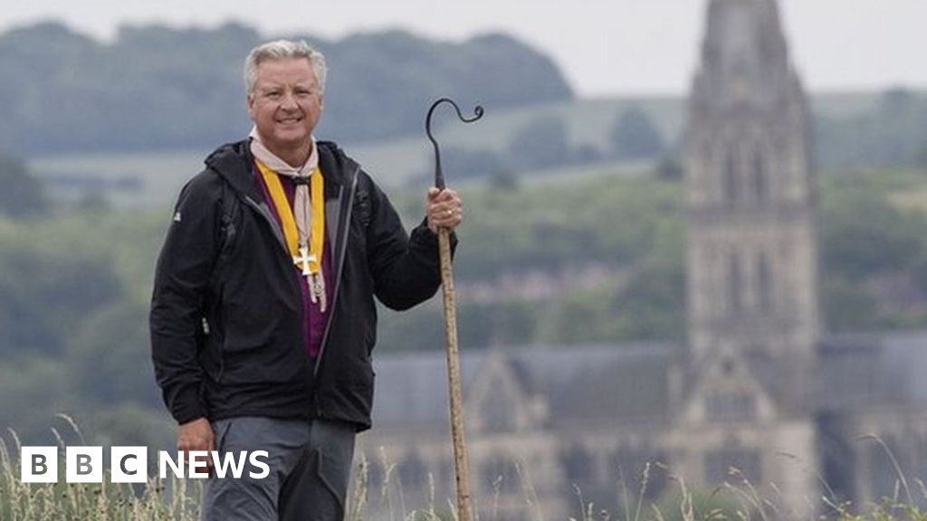 New Bishop of Salisbury Rt Revd Stephen Lake is inaugurated - BBC News