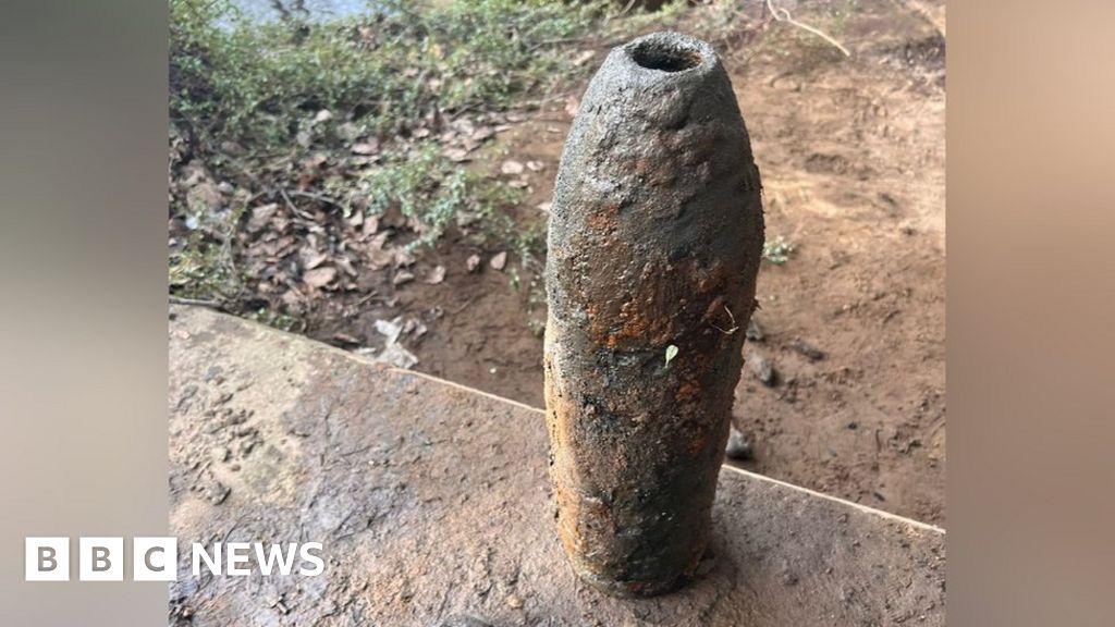 Sheffield: Bomb squad respond after shell pulled from River Don