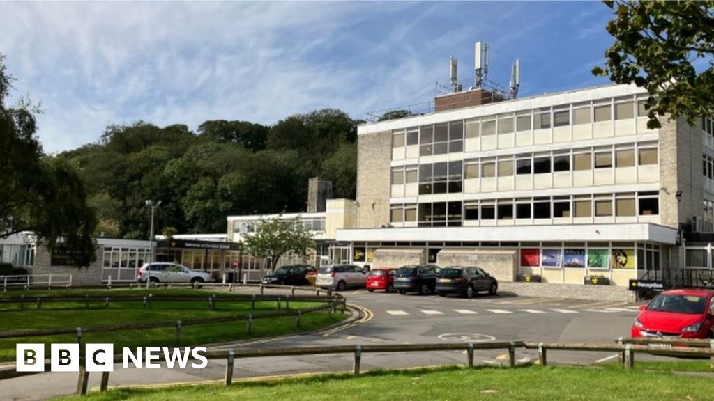 Clevedon School's structural issues to be repaired - BBC News