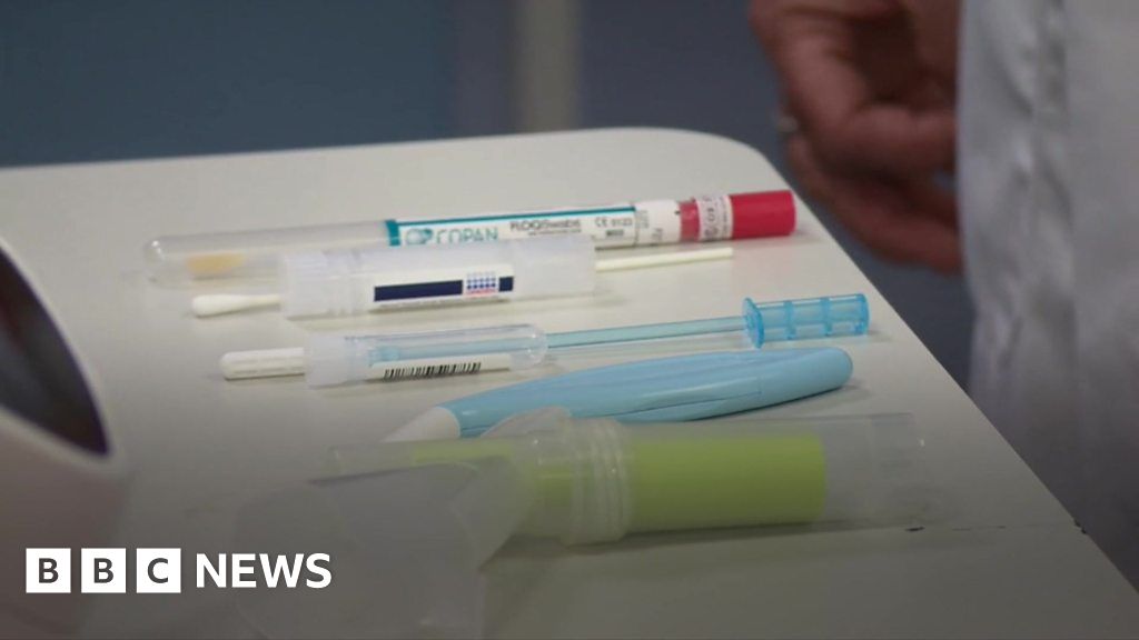 Researchers create a DIY smear test kit for cervical cancer - BBC News