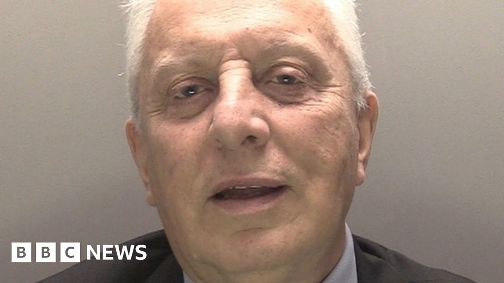 Driver who ignored sight problem killed two women in Southport - BBC News