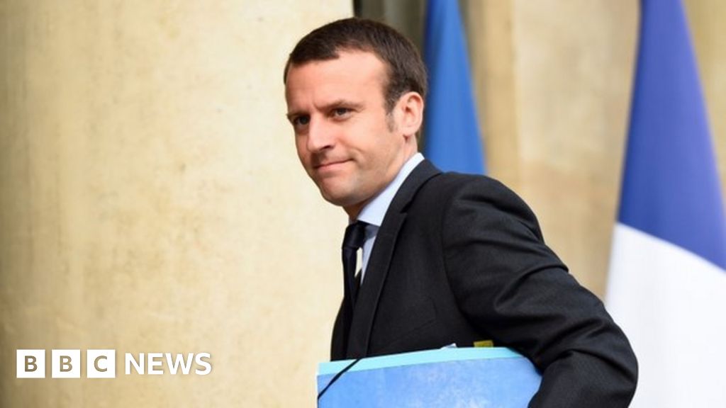 French economy minister Emmanuel Macron resigns - BBC News