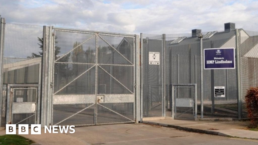 HMP Lindholme: Kilo of drugs seized at prison in month - BBC News