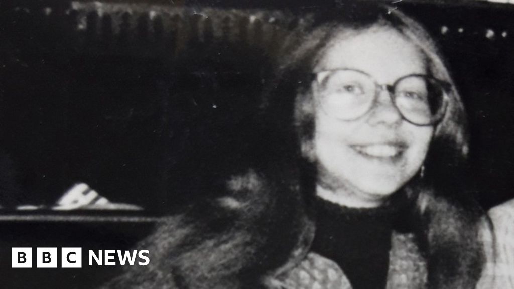 Shelley Morgan: Fresh appeal over 1984 unsolved murder - BBC News