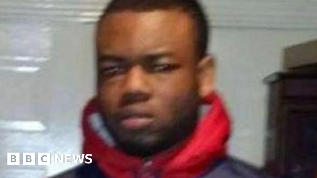 George Nkencho: Witnesses sought after man shot by police - BBC News