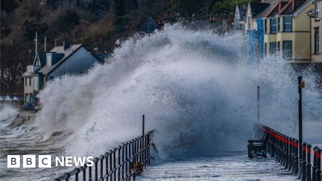 Weather warning: Storms forecast for NI on Tuesday - BBC News