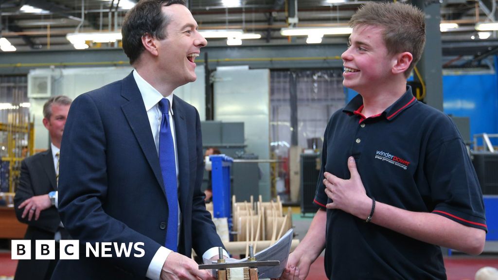Autumn Statement: Apprenticeships levy to raise £3bn - BBC News