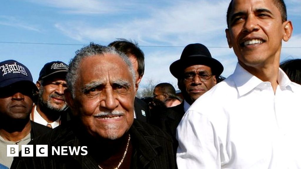 Joseph Lowery: Veteran US civil rights leader dies aged 98 - BBC News