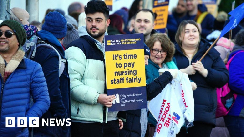 Strikes Q&A: What are they and how are they called? - BBC News