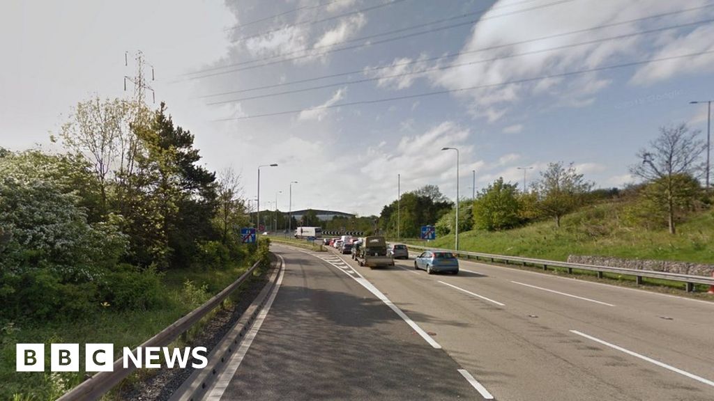 Leicestershire: Funding bid to ease congestion at M1 junction