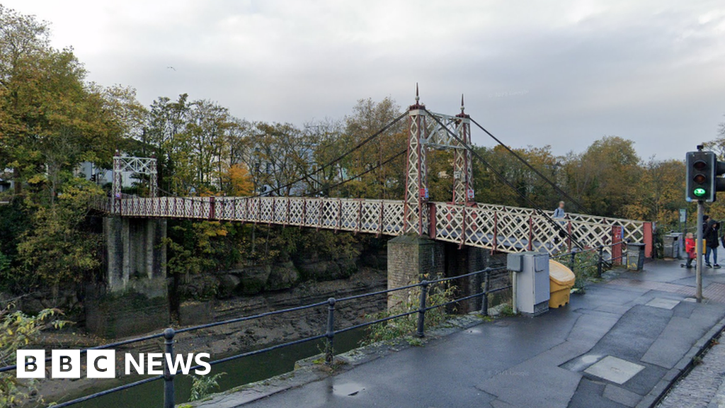 Wapping Wharf: Gaol Ferry Bridge set to reopen in September