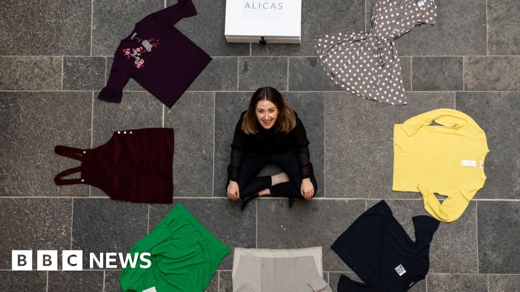 How a capsule wardrobe helps women fleeing abuse - BBC News