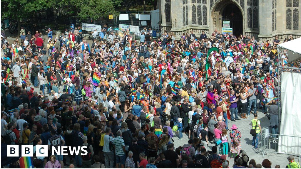 Norwich Pride: LGBT parade supported by city crowds - BBC News