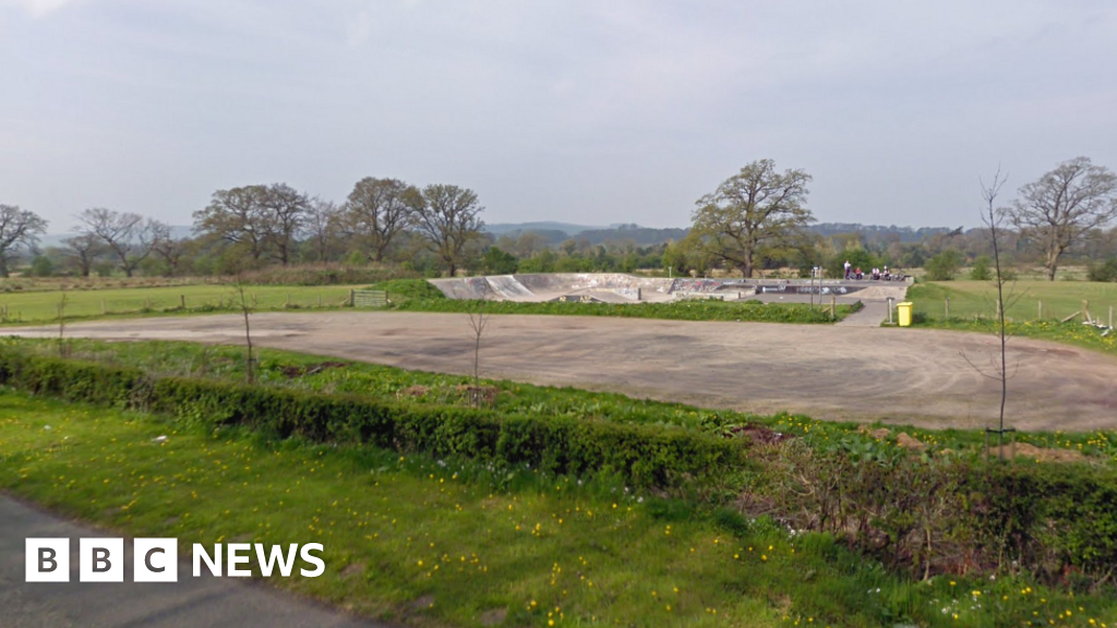 Teenager hurt in Dumfries skate park attack