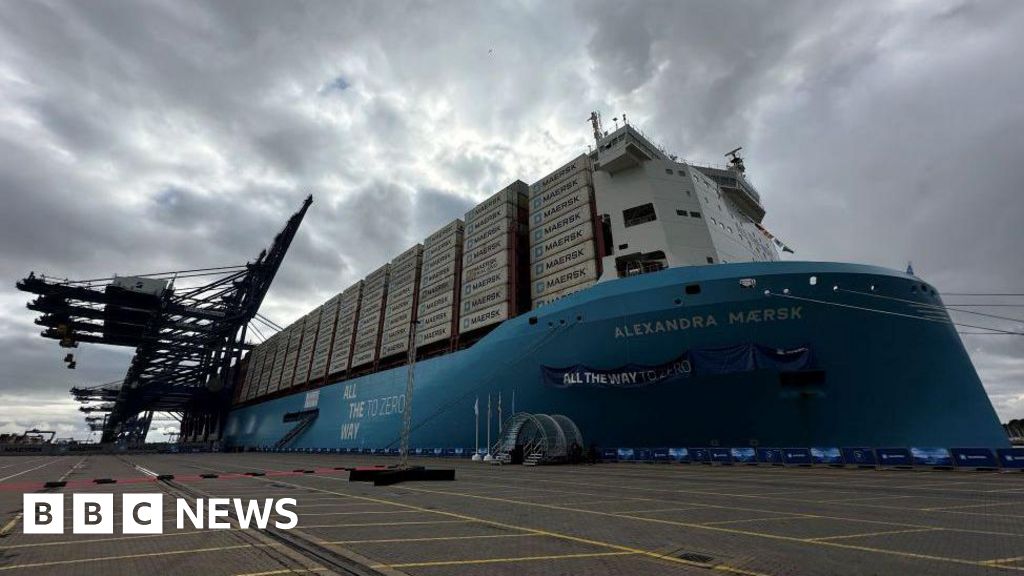 'Green fuel' supply ship docks at Port of Felixstowe - BBC News