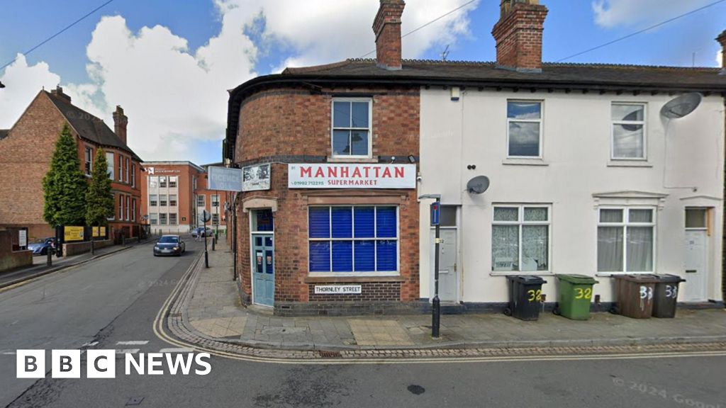 Wolverhampton shop linked to underage sales asks for new licence - BBC News