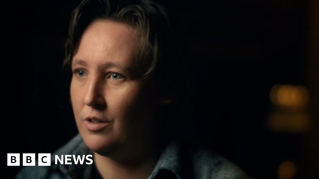 Mhairi Black: My pure anxiety as a Westminster MP - BBC News