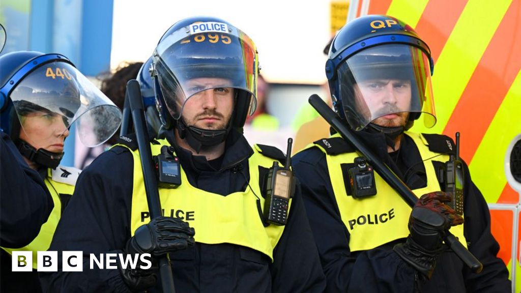 Starmer says rioters can expect rapid sentencing