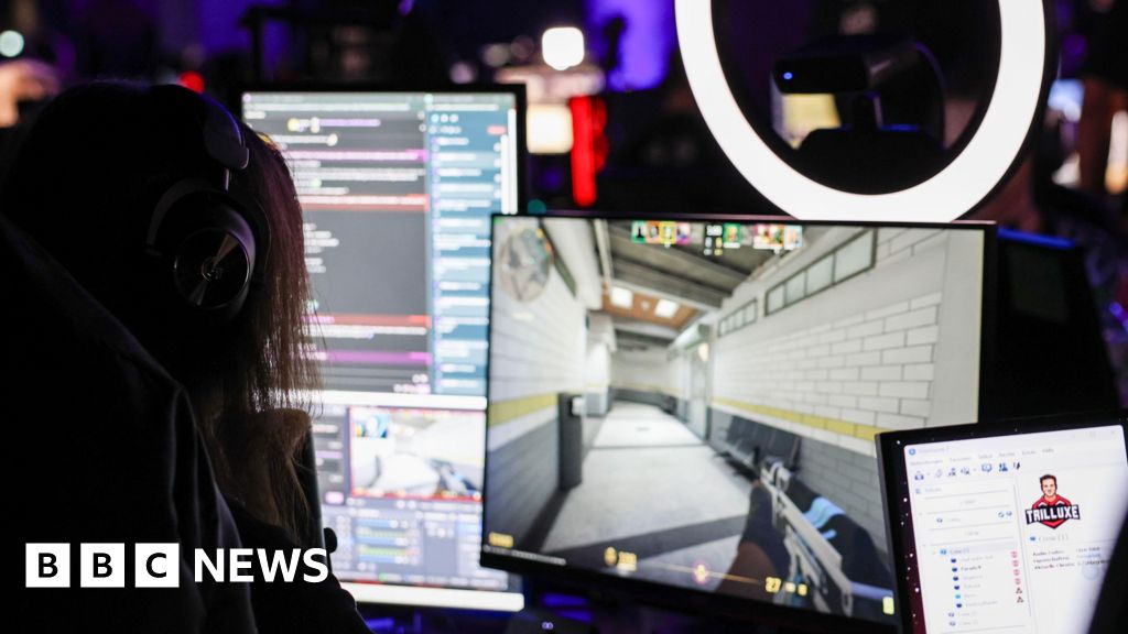 Gamers using .gg domain name 'good for Guernsey', says creator - BBC News