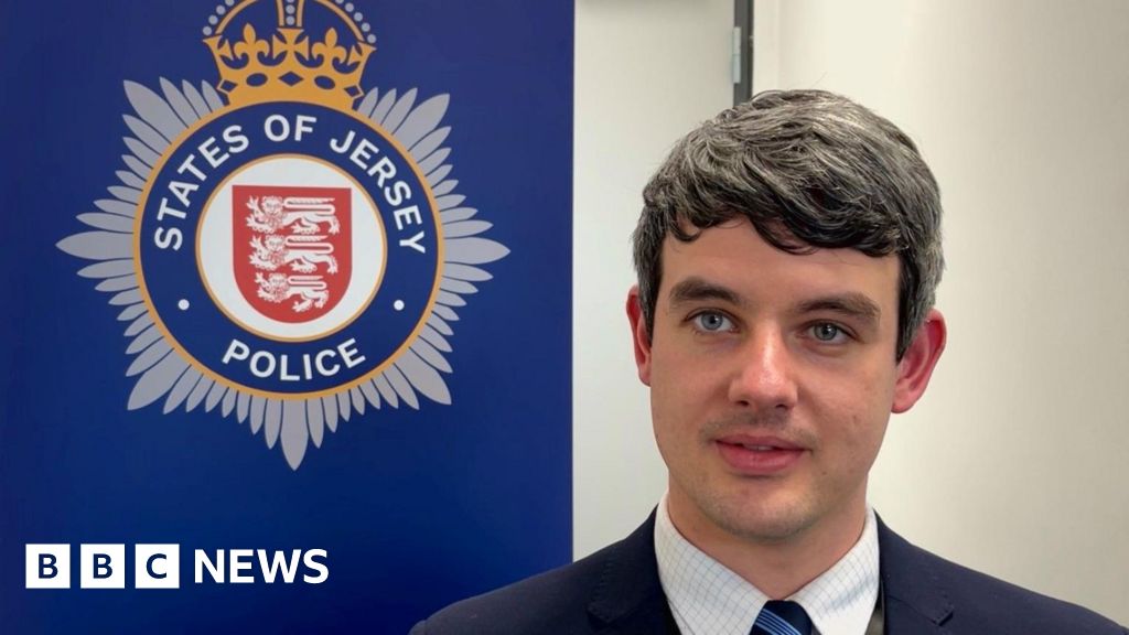 Police warning as islanders lose more than £400k to romance scams - BBC ...