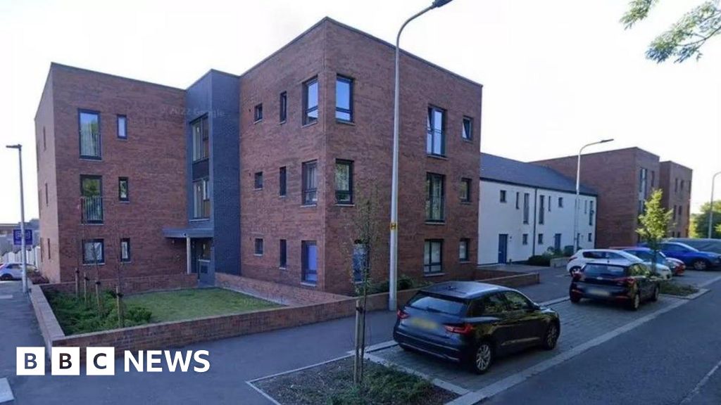 Police appeal after shots fired on Greendykes Road in Edinburgh - BBC News