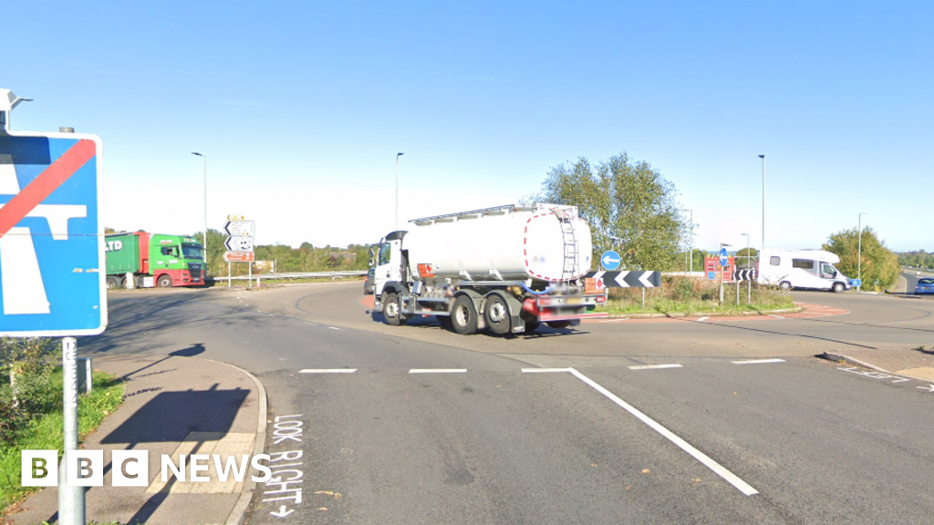 Proposal by Devon County Council for new M5 junction - BBC News