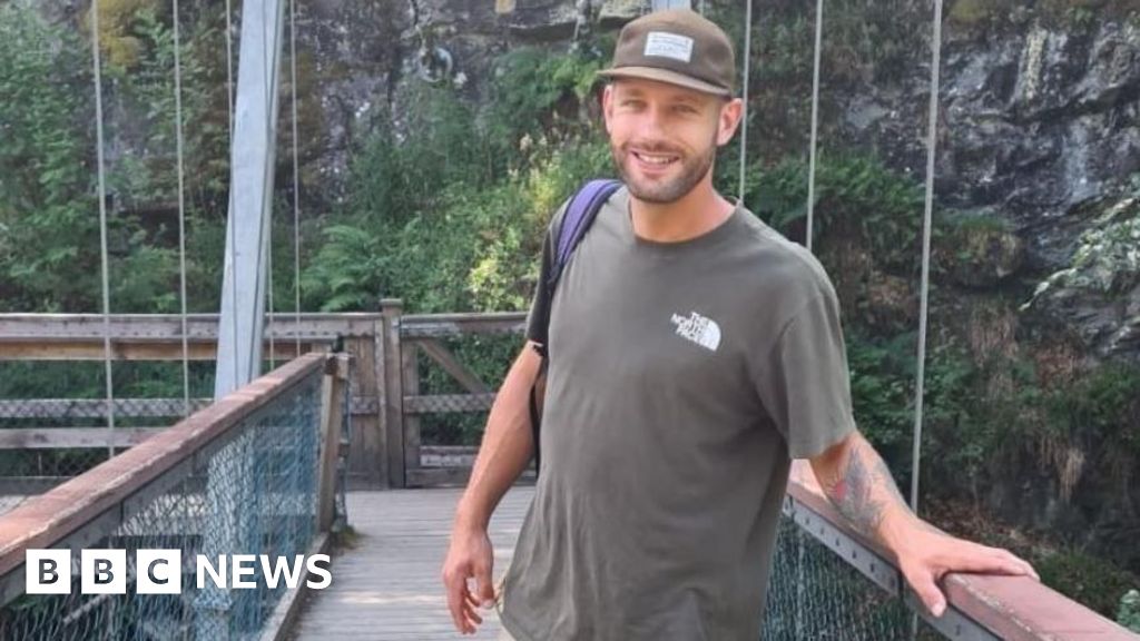 Taxi driver jailed for killing man, 16 minutes after police stop