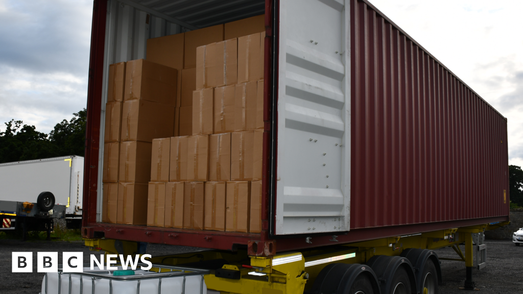 Dublin: Fake cigarettes worth €10m seized by Irish police - BBC News