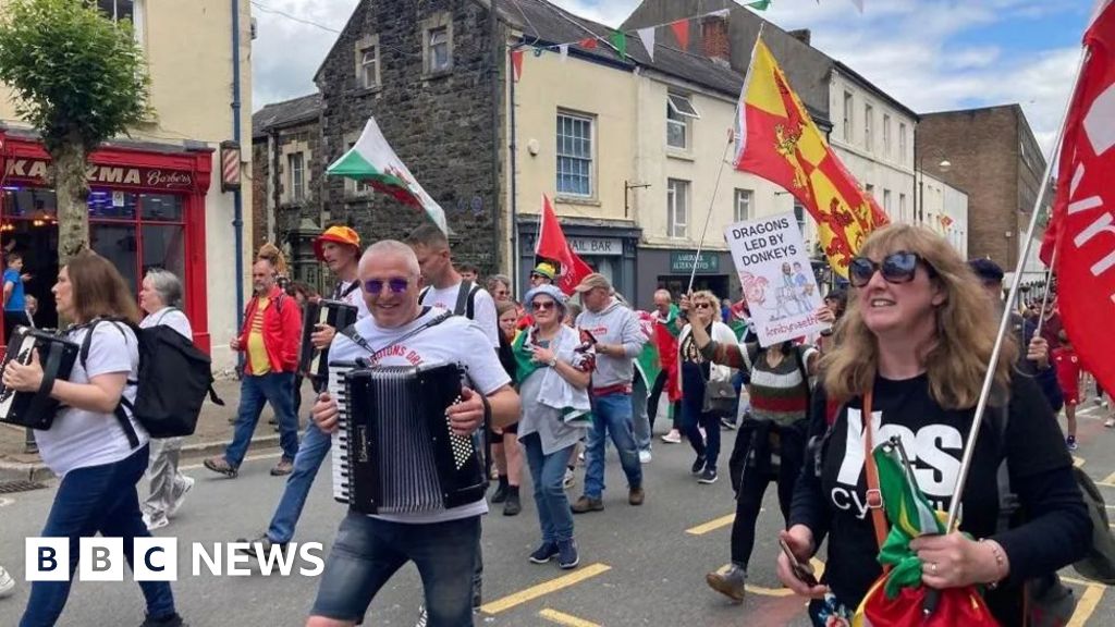 General election: Is Welsh independence a priority for voters? - BBC News
