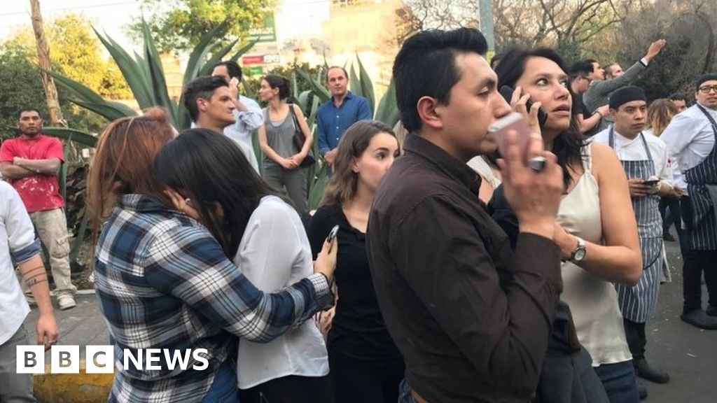 Mexico earthquake: Strong tremor hits Oaxaca state - BBC News