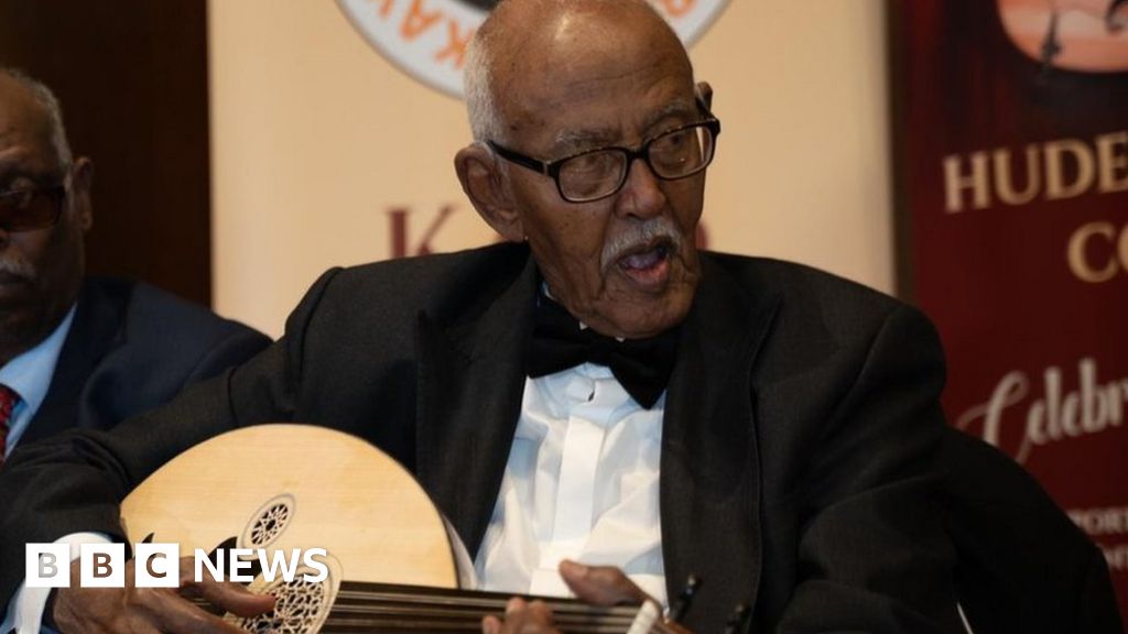 Hudeidi: The Somali 'king of oud' who was felled by coronavirus - BBC News