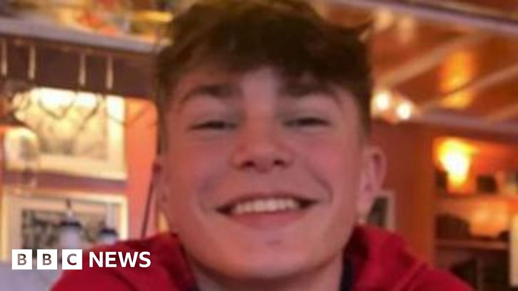 Third bereaved mum joins calls for new driver laws - BBC News