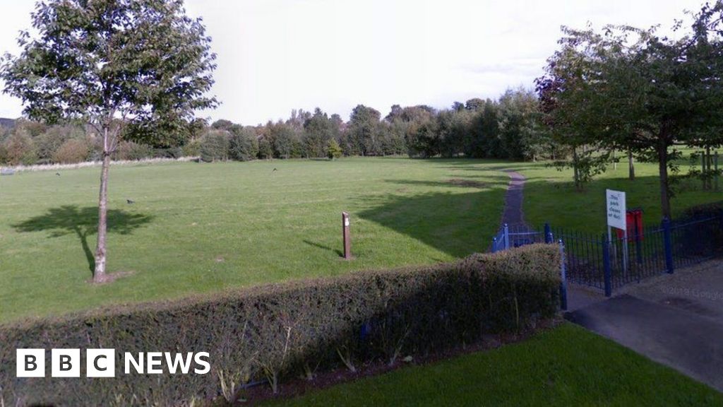 Sutton Coldfield park rapist 'seen days' before attack - BBC News