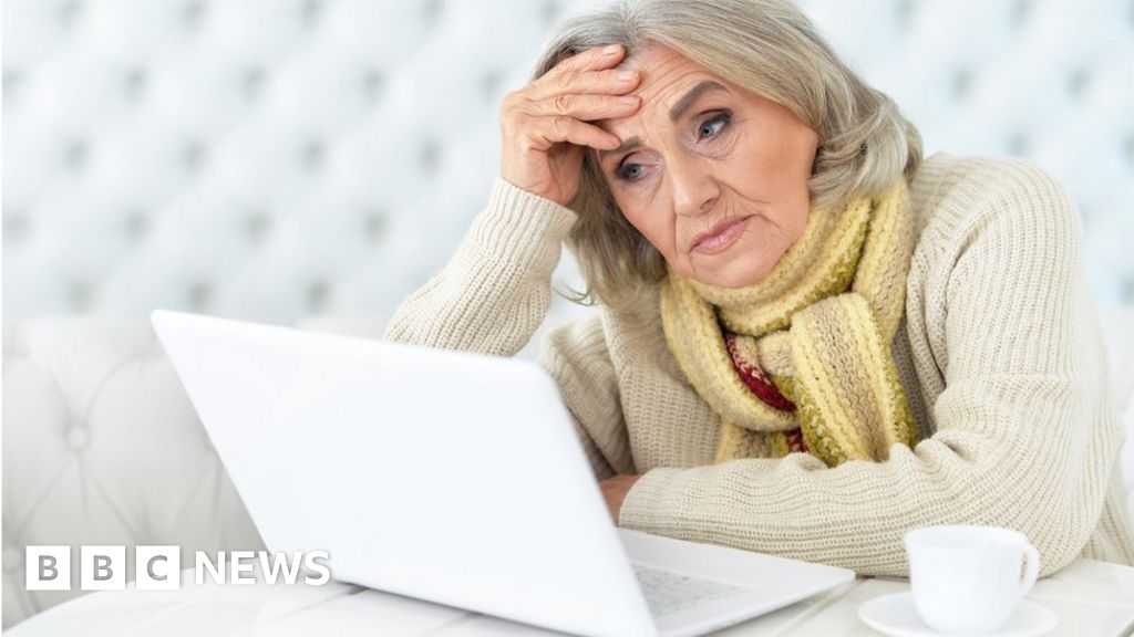 Over-50s ‘need more support’ as they work longer - BBC News