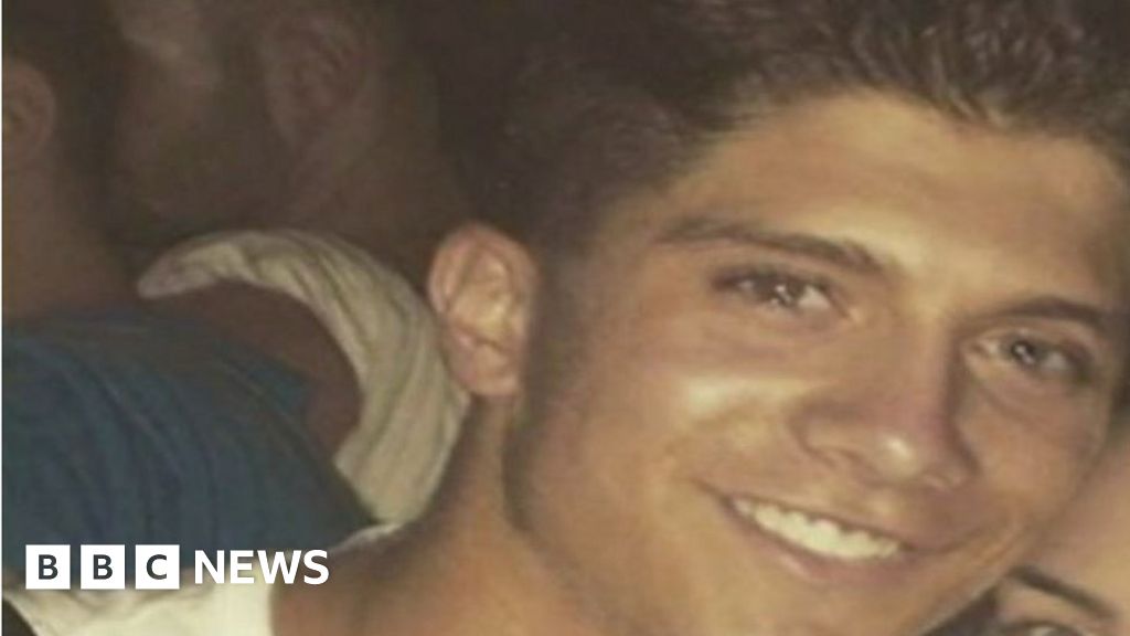 Luke Jobson: Man missing in Yarm 'after pub altercation' - BBC News